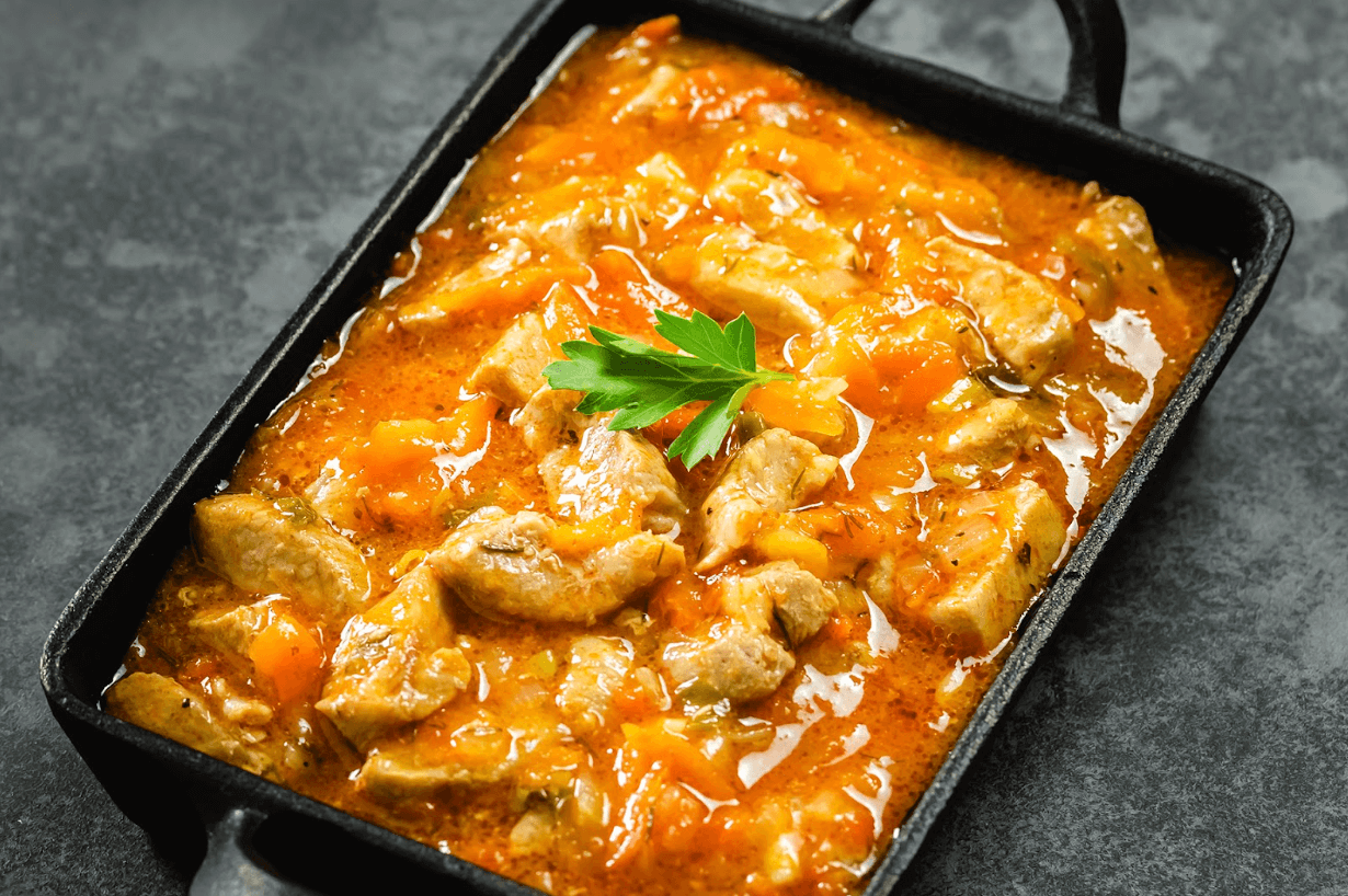 Gulaș de pui – cum gătești cea mai delicioasă rețetă ungurească | Transavia