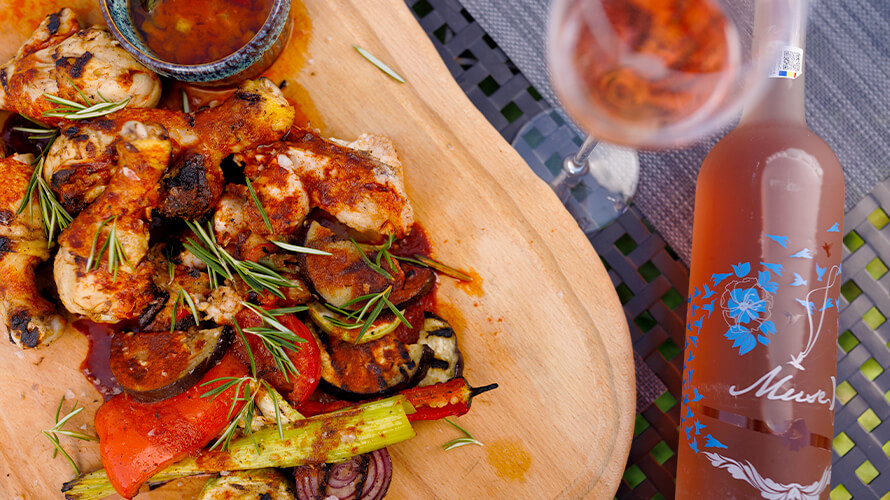 Pulpe de pui Fragedo și filé de pește undițar cu mix de legume la ...